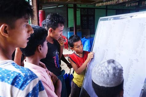 ရခိုင်ပြည်နယ် မောင်တောမြို့၌ ၂၀၂၃ ခုနှစ် တက္ကသိုလ်ဝင်စာမေးပွဲ အောင်စာရင်း ထုတ်ပြန်ခဲ့ရာ အောင်ချက