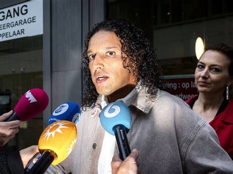 Ali B Krijgt Twee Jaar Cel Voor Verkrachting En Poging Tot Verkrachting