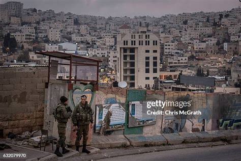Un Checkpoint Photos And Premium High Res Pictures Getty Images