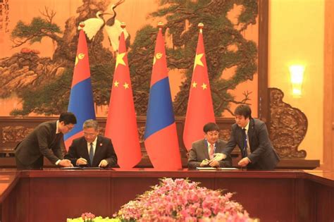 Монгол Улс БНХАУ ын харилцаа хамтын ажиллагааны баримт бичгүүдэд гарын үсэг зурав Nio Mn