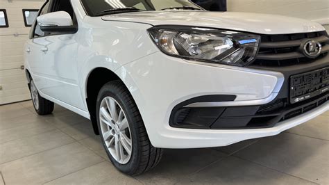 Lada Гранта Лифтбек (2-е поколение) 1.6 бензиновый 2023 | Ледниковый на ...