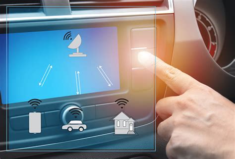 내부 보기 및 자동 자기 스마트폰 스마트 전기 자동차 기술 및 텍스트에 대 한 빈 공간으로 운전 명령 감지기에 대한 스톡 사진 및 기타 이미지 Istock