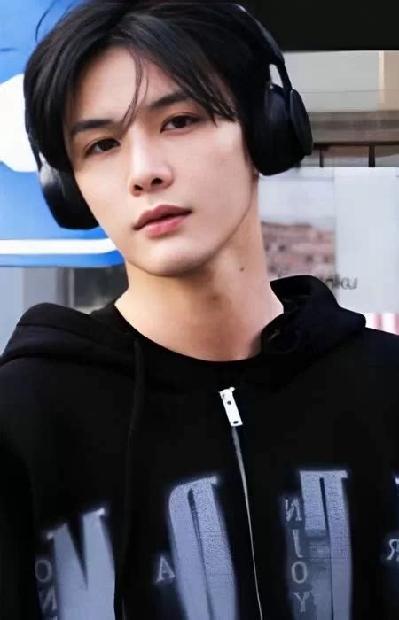 Chen Jian Yu Age Birthday Height Wiki Profile And Facts