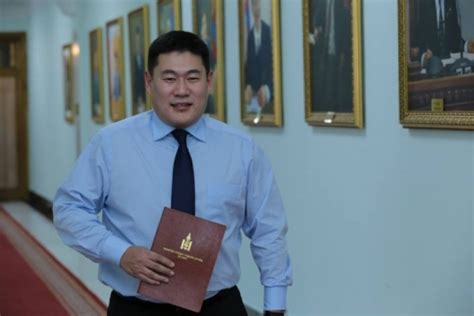 Л Оюун Эрдэнэ сайдын ЗӨВЛӨХҮҮД