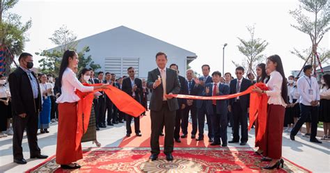 ឯកឧត្តមបណ្ឌិត ហ៊ុន ម៉ាណែត អញ្ជើញក្នុងពិធីសម្ពោធដាក់ឱ្យប្រើប្រាស់ជាផ្លូវការនូវ «អគារតេជោសែន