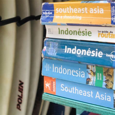Officials In Bali Plan To Publish Guidebook For Good Tourists The