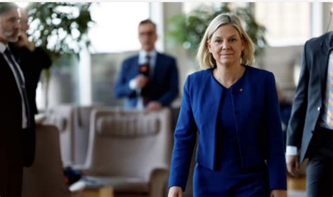 នាយករដ្ឋមន្ត្រីស្រីដំបូងបង្អស់របស់ប្រទេសស៊ុយអែតលាលែងចេញពីតំណែង សារព័ត៌មាន នគរវត្ត