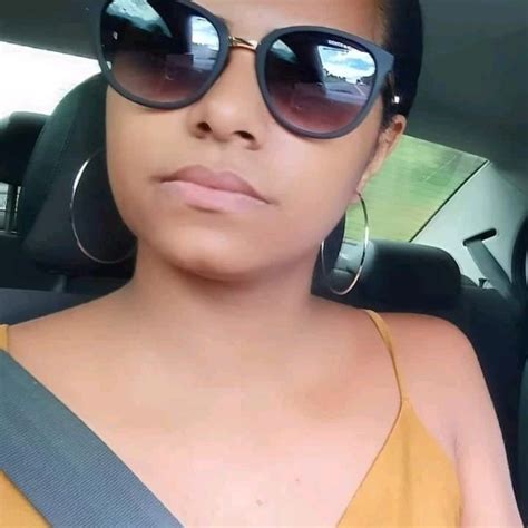 Suelen Constante De Souza Dos Santos Vendedora Mania De Mulher