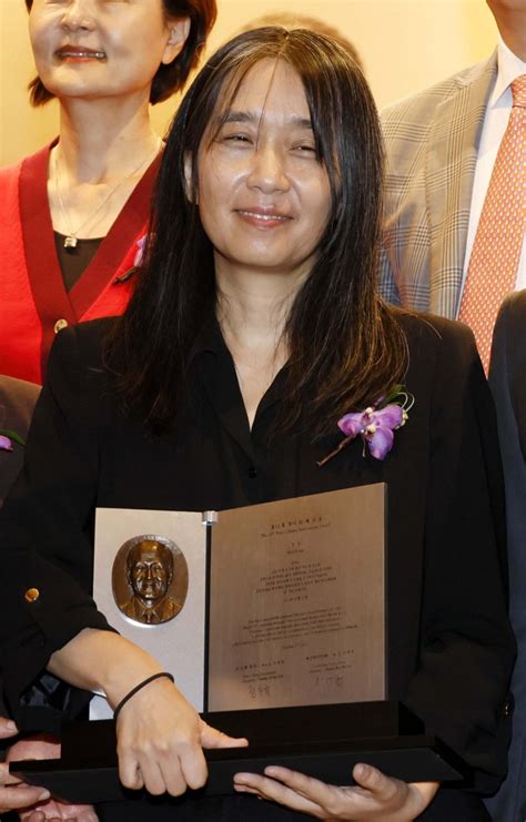 노벨문학상 수상자 한강 작가 2024 포니정 혁신상 수상 [뉴시스pic] 파이낸셜뉴스