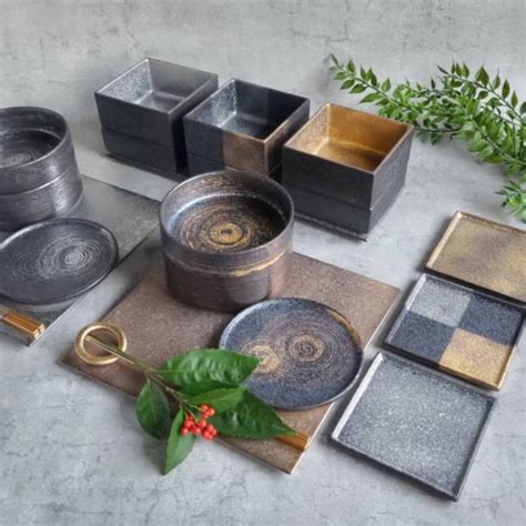 有田焼 陶悦窯 黒晶金銀市松 11cm角陶箱