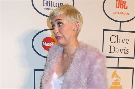 Miley Cyrus Tour Bus Bursts Into Flames UPI Com