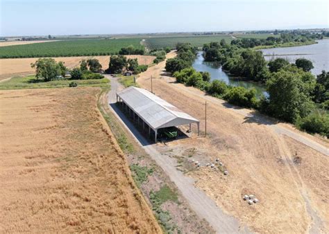 28725 N Vail Rd Thornton Ca 95686 Mls 225074682 Redfin