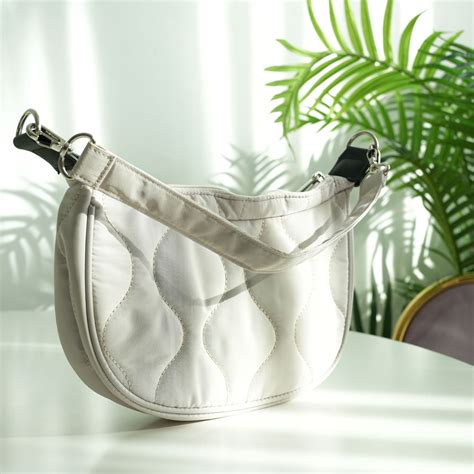 구름백 클라우드백 만두백 보부상가방 에이블리