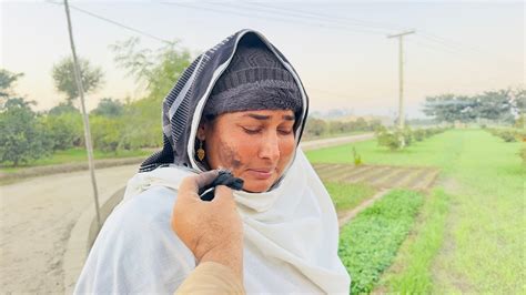 Wife K Sath Game Khel Gaya Youtube