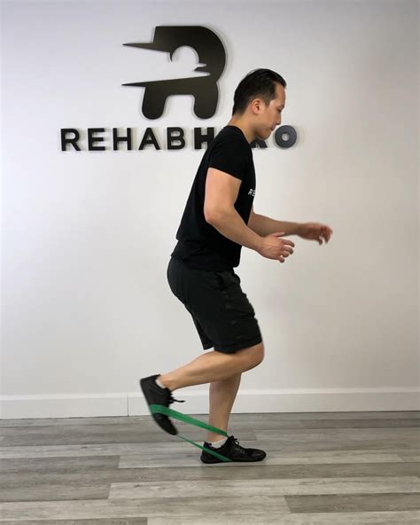 Winged Scapula Exercise And Treatment Artofit