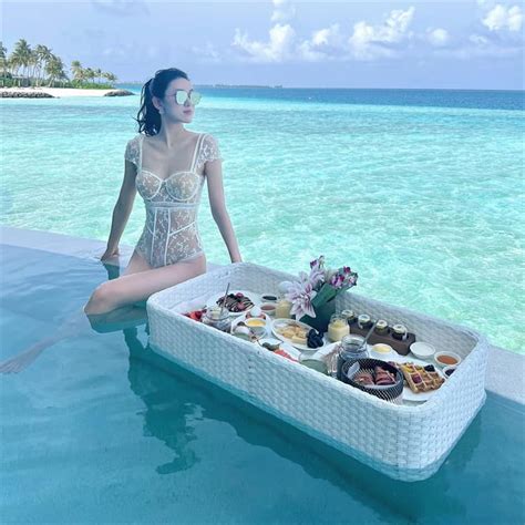 Floating Tray For Breakfast Pe Rattan Tray For Hotel Swimming Pool