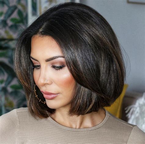 Dont Be Scared Of Short Hair—these Layered Bob Haircuts Compromise