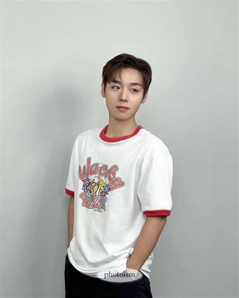 Park Jihoonie💕 If Only Insta Added A Drooling Emoji Reaction To A