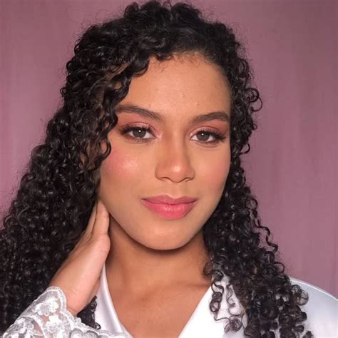 Kamilly Kamilly On Threads