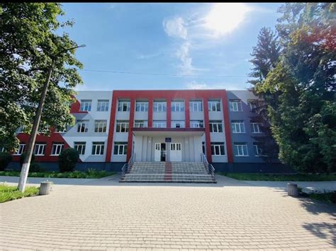 Одну з шкіл у Луцьку переводять на дистанційне навчання яка причина Волинь Ua