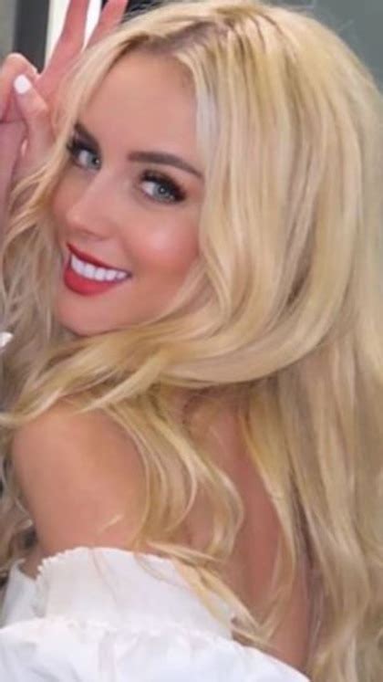 Famosos Al Desnudo De Karely Con Yeri Mua Al Inspirador Mensaje De Tania Ruiz Así Despidieron