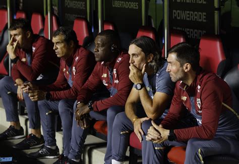 Luís Zubeldía Justifica Saída De Ferreirinha Para Evitar Lesão Tenho