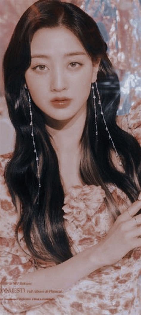 𝗧𝗪𝗜𝗖𝗘 • 𝗝𝗜𝗛𝗬𝗢 ⊁ 𝗉𝗂𝗇𝗍𝖾𝗋𝖾𝗌𝗍− © 𝗃𝖾𝗈𝗇𝖻𝗒𝗒𝗈𝗈𝗄 ⋡