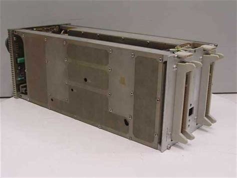 Tektronix 7l5 Spectrum Analyzer