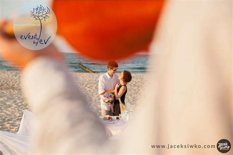 Event By Ev Blog Konsultantów ślubnych Zaręczyny Na Plaży Przy Zachodzie Słońca
