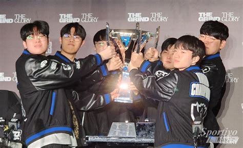 한국 대표 T1 Lpl Wbg 꺾고 롤드컵 사상 최초 4회 우승 달성