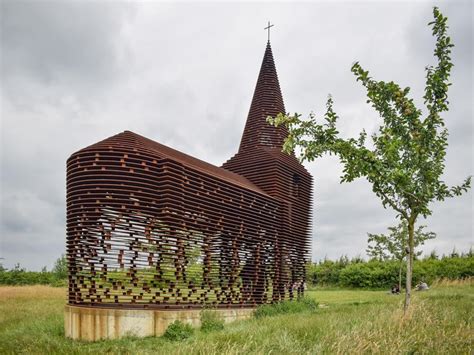 Flow Along Curve Rrhino