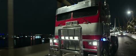 Freightliner Fla Optimus Prime Autobot In Transformers Rise Of The