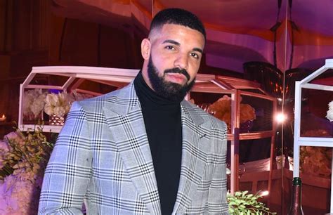 Drake Under Fire After Video Of Him Kissing And Fondling A 17 Year Old Girl Surfaces Laughtard