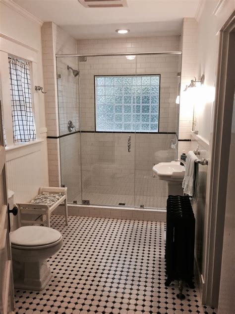 Pursuit Of Quilts Finishes And Almost Finishes Bathroom Redo