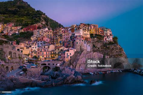 마나롤라 빌리지 친퀘 테레 코스트 이탈리아 마나롤라는 이탈리아 북부 라스페치아의 아름다운 작은 다채로운 마을 주이며 5개의 친퀘 테레 국립공원 중 하나입니다 0명에 대한