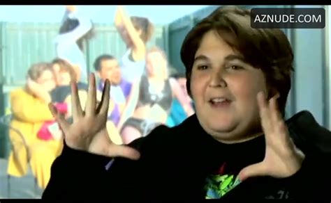 Emmanuelle Chriqui Sexy Scene In Waiting Aznude