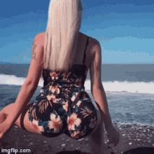 Twerk Twerking  Twerk Twerking Sexy Discover And Share S
