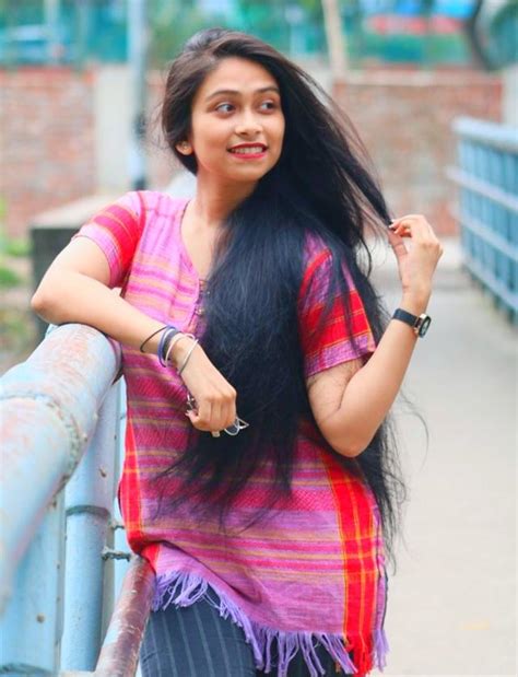 Desi Cute Girl 😍😍♥️♥️ Full Album 🔥🔥👇👇 Scrolller