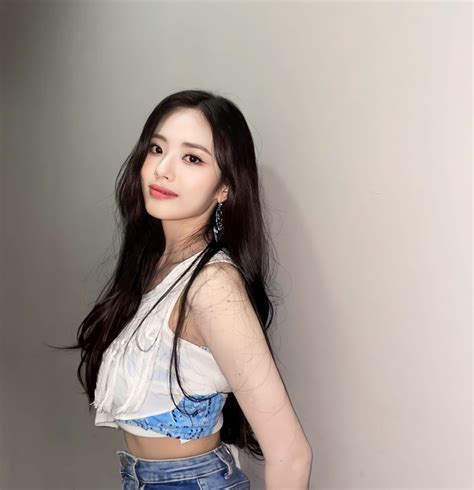 Fromis 9 Community Post 지워니 모음집🧚‍♀️ 보너스🥳