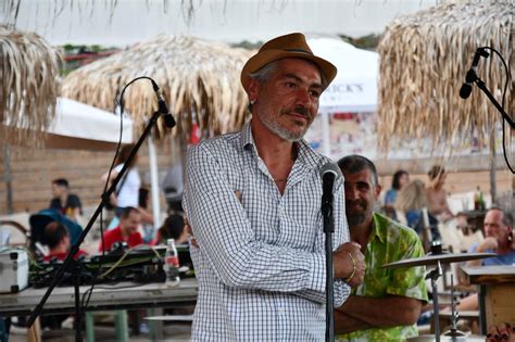 Изложба на фоторепортер Пламен Гутинов във Варна снимки Граждани на квартала