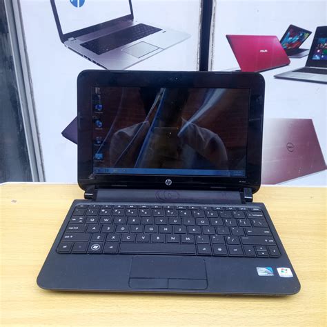 UK Used HP Mini Laptop Gb HDD Gb Ram Intel Atom Processor With Free Flash Drive P Sero