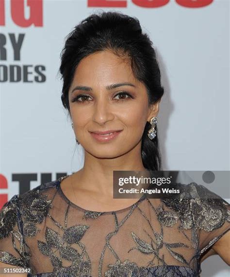 Actress Aarti Mann Arrives At Cbss The Big Bang Theory Celebrates