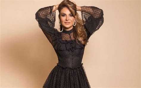 Hilda Khalife Hilda Khalife Rocks Modern Look Eeme