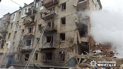 Кількість постраждалих внаслідок удару РФ по Харкову зросла до 62 осіб Читайте на Ukr Net