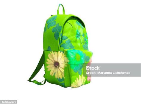 소녀와 꽃으로 십 대에 대 한 학교에서 현대 녹색 가방 절연 흰색 배경에 3d 렌더링 그림자 0명에 대한 스톡 사진 및 기타 이미지 Istock