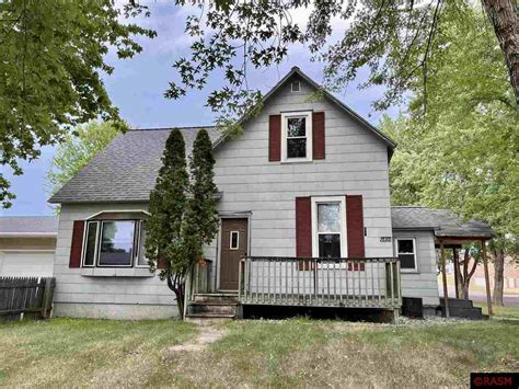1227 State St South New Ulm Mn 56073 Mls 7032858 Edina Realty