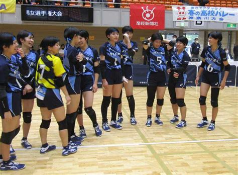 三浦学苑、初の第1代表に涙ぐむ 横浜隼人に逆転勝ち 神奈川大会／春高バレー サンスポ