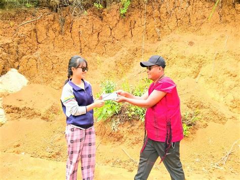 ကရင်နီပြည်နယ်ရှိ ကြားကာလ ပညာရေး ကျောင်းမှ ၁၀ တန်းအောင်မြင်ပြီး ဂုဏ်ထူးရရှိသည့် ကျောင်းသား ကျောင