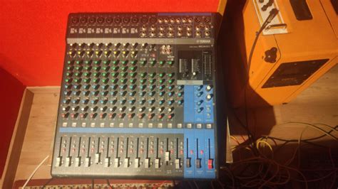 Yamaha Mg16xu De Segunda Mano Por 400 € En Barcelona Hispasonic