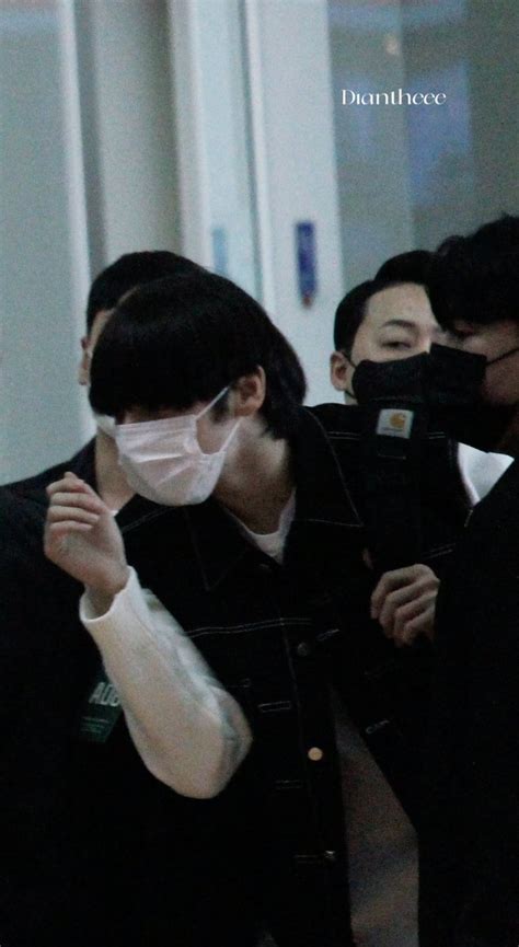 Idolllll 5627 On Twitter 230330 인천공항 투바투 출국 센스쟁이들~잘 다녀와💙 투바투와함께한4년내일도함께할우리 연준 수빈 휴닝카이 범규